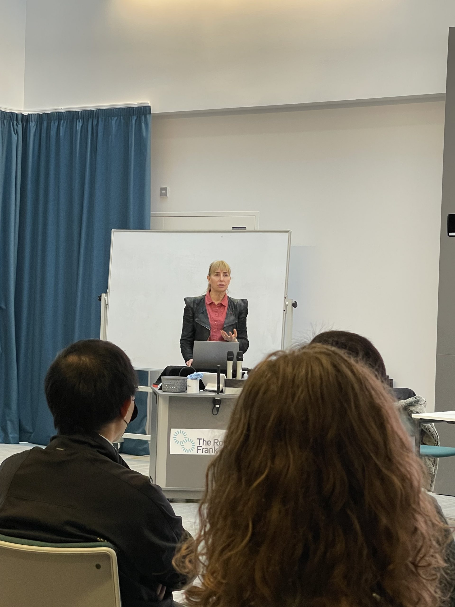 Neuro-Bio at the Rosalind Franklin institute. - NeuroBio