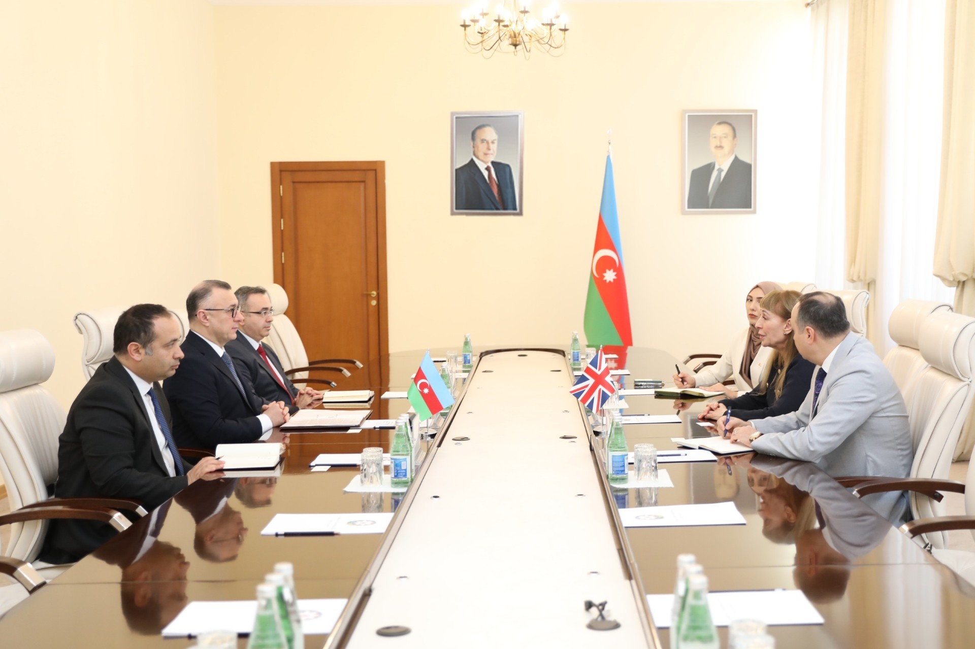 Baroness Susan Greenfield visits Baku, Azerbaijan! - NeuroBio