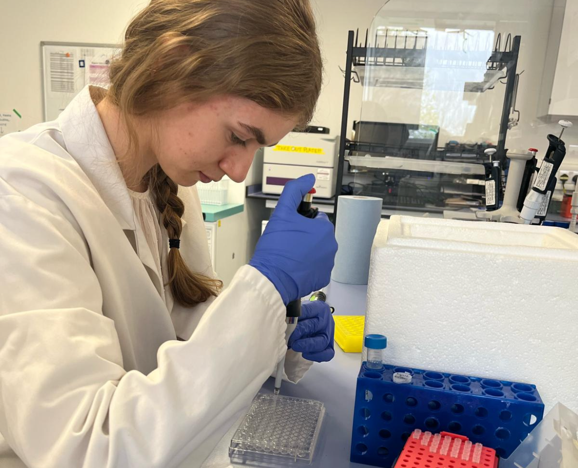 Work Experience week at Neuro-Bio - NeuroBio